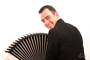 Biographie de l’accordéoniste le plus titré au monde - jeromerichard.fr